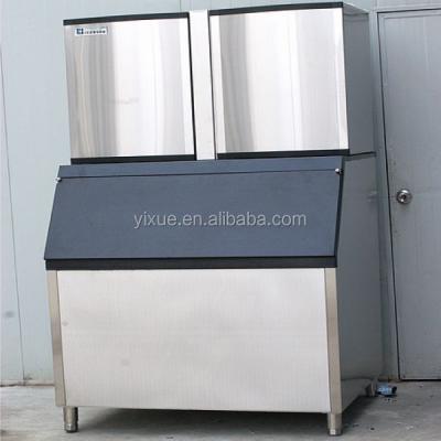 China Commercial Cube Ice Maker 681kg Day Water Cooling 220V for sale