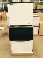 China Commercial Cube Ice Maker 454kg Daily Output Water Cooled 380V for sale