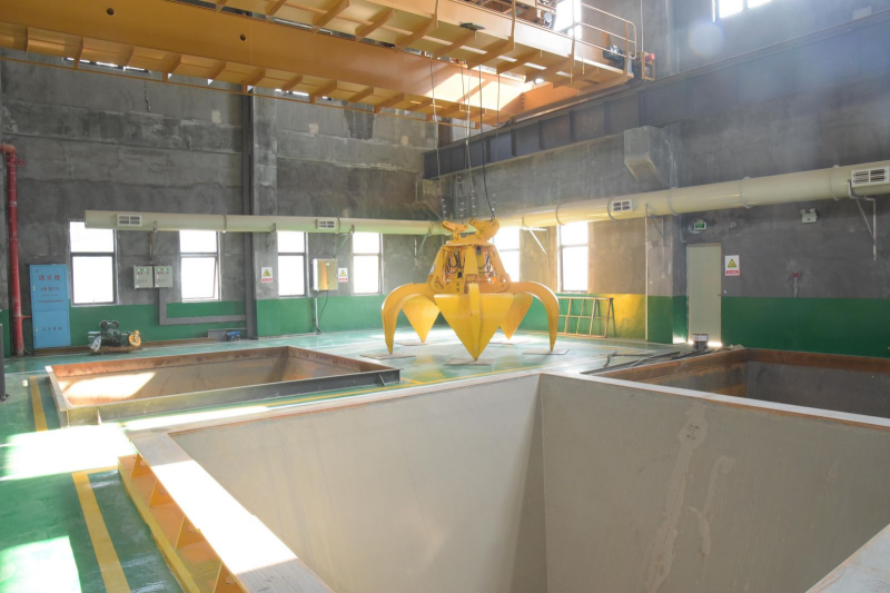 Claw hook for Hazardous waste SMP system
