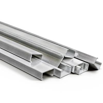 China Custom Aluminum Unistrut Channel 6-12m Length with 5-30mm Thickness for Building Construction for sale