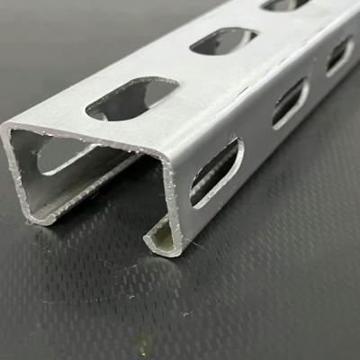 China Hot-Dip Galvanized Metal Strut Channel ±3% Tolerance C-Shaped for Commercial Industrial Buildings for sale