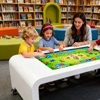China Gaming Android Smart Touchscreen Table 32inch for sale