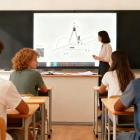 China Interactive AI Education Board with Eye Protection Touchscreen, 4K Ultra HD & Real-Time Collaboration for sale