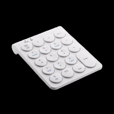 China Wireless Bluetooth Mini Numeric Keypad 15 Keys 160mAh Rechargeable for iPad Laptop for sale