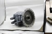 China M5x130 Hydraulic Rotary Motor for EC460 Excavator - 210 bar Rated Pressure, 300 bar Max Pressure for sale