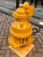 China Hydraulic Swing Motor Assy for Crawler Excavator komatsu Pc200lc-8 for sale