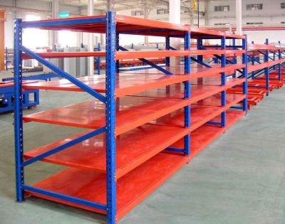 China Durable Steel Medium Duty Shelving System - 25,000kg Capacity, 12m Length, 75mm Adjustable Pitch for sale
