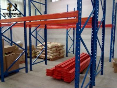 China Heavy Duty Warehouse Storage Racks 4500kg Per Level Welded or Assemble Steel Pallet Racking for sale