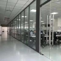 China Scratch Resistant Office Glass Wall Partitions Aluminum Alloy Frame Flat Curved for sale