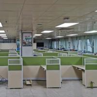China Green 2 4 6 Seater Office Workstation Desk For 2 4 6 Person People for sale