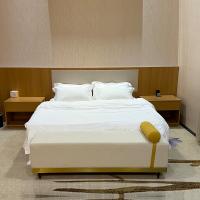 China Hotel Furniture Suppliers King Bedroom Suites 3 5 Star Hotel Beds And Wardrobe for sale