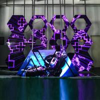 China Creative Outdoor Full Color LED Display Cube Shape Customizable Size Die Cast Aluminum LED Screen for Lobby Advertising for sale