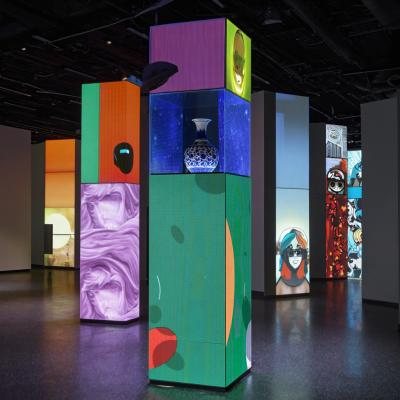 China Commercial 8K 120Hz Exhibition LED Advertising Display Indoor Use 360 Viewing Angle for sale