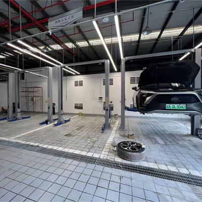 China T240M-1 Economical Two Post Car Lift 4000kg Lifting Capacity for Small Workshops for sale