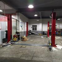 China T240B Hydraulic Car Lift 4000kg Capacity 1800mm Lifting Height for Cars SUVs Trucks for sale