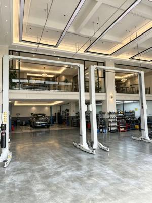 China Hydraulic 2 Post Hoist 4500kg Auto Lifting Garage Equipment 220V 380V CE for sale