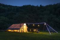 China Upgrade Your Camping Experience with Our Inflatable Waterproof Tent for sale