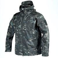 China Outdoor Tactical Fleece Hardshell Jacket Autumn And Winter Plus Fleece Windproof Riding Jacket Waterproof for sale