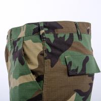 China Woven Military Men Tactical Short Pants OEM Waterproof Woodland Camo for sale