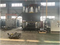 China Welded Steel Claws for Aluminum Smelters - AS 2074 Grade C2 Material with 10,000 Piece Annual Capacity for sale