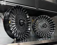 China INCA LG-36 Custom Motorcycle Wheel 28-Corner Concave/Convex Design with 60-70 Day Delivery for sale
