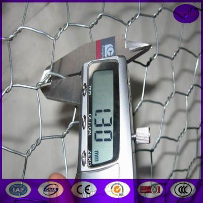 China chicken wire mesh -16 Gauge Continuous Twist Chicken Wire Fencing Heavy Galvanized Weave for sale