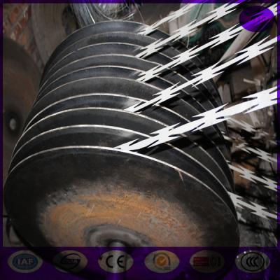 China Razor wire -bto-22 450mm Flat Warp Razor Barbed Wire for sale