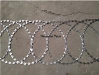 China Concertina Razor Barbed Wire 450mm Coil Diameter flat wrap for fence top for sale