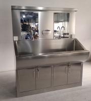 China Touchless Surgical Hand Washing Station With Auto Soap, Mirror & Illumination Light for sale