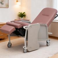 China Manual Geriatric Recliner Chair with 250 lbs Capacity and 5-inch Casters - Non-Electric Back & Leg Adjustment for sale