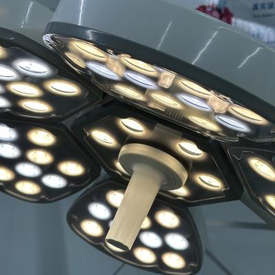 China Flicker-Free DC-Powered Mobile Surgical Light 160000 Lux CRI 90 Adjustable Spot Diameter for sale