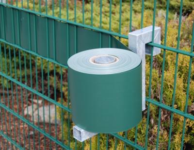 China Windproof Waterproof 450gsm PVC Fence Panels for Garden Privacy and Protection for sale