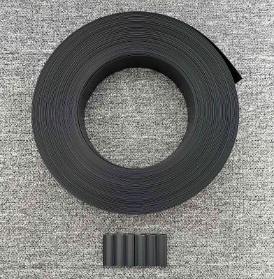 China PVC fence cloth 720gsm 4.75cm 70clips individual privacy fence for house garden door balcony for sale