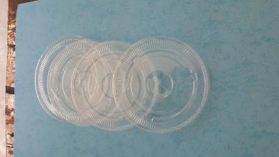 China Flat Round Transprent Cold Drinking Paper Cups Lids with Center Hole 80mm / 90mm for sale