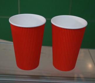China Red PE Coated Paper Ripple Paper Cups Insulated Coffee Cups With Lids 500ml for sale