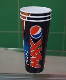 China Custom Recyclable Cold Drink Paper Cups Printed Logo For Juice Cold Beverage for sale