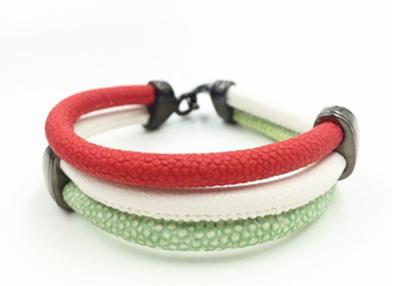 China Leather Bracelet with Charms 3 Color Stingray Bracelet Triangle Custom Stainless Steel Leather Bracelet for sale