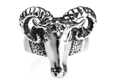 China Custom Personality High Polished PVD Plating 316L Stainless Steel Curved Animal Goat Head Ring for sale