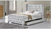 China Tufted Storage  Velevt Bed  With LED Light And Diamand Buttons for sale