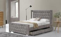 China Tufted Storage  Velevt Bed  With LED Light And Diamand Buttons for sale