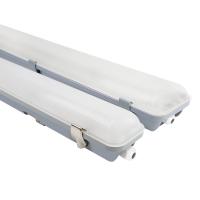 China Commercial LED Triproof Light 130lm/W IP65 Waterproof with 50,000hr Lifespan and 5-Year Warranty for sale