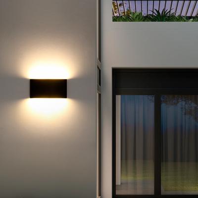 China 115×28×H90mm LED Lawn Light 5W 250lm IP65 Waterproof Outdoor Garden Lighting with 3-Year Warranty for sale