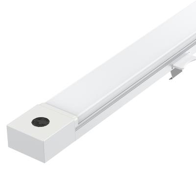 China Linkable LED Batten Linear Light 3000K-6000K CCT Changeable with Multiple Dimming Options for Office Warehouse for sale