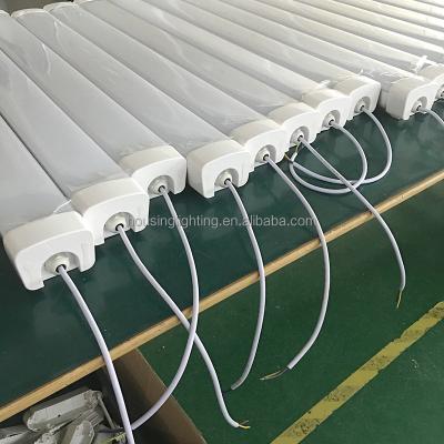China LED Triproof Light 120-150lm/W SMD2835 AC100-240V IP65 50,000hrs 80/120 Beam Angle for sale