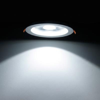 China Zigbee 0-10V Tunable White LED Downlight 15W Die-Cast Aluminum 5-Year Warranty for sale