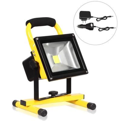China COB Outside LED Flood Lights 50w Rechargeable Led Work Lights for sale