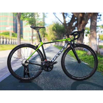 China 22 Speed Aluminum Alloy Road Bike R7020 700C Bicycle For Men Lightweight And Advanced for sale