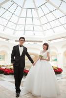 China PLASTIC LENTICULAR customized plastic material 3d lenticular wedding photo with depth 3d moving effects for sale