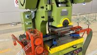 China Durable Double Strand Barbed Wire Machine High Output for sale