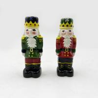 China Christmas Salt And Pepper Set Novelty Ceramic Santa Claus Shaker Pots For Kitchen Decorations for sale